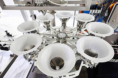 Product transfer systems that ensure gentle handovers | Hastamat